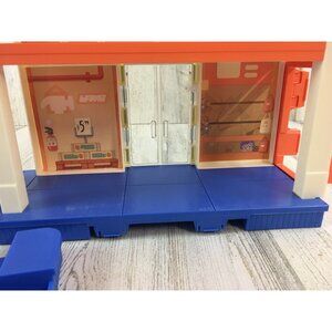 Bluey | Toys | Bluey Hammerbarn Shopping Playset 4 Level Playset Only ...